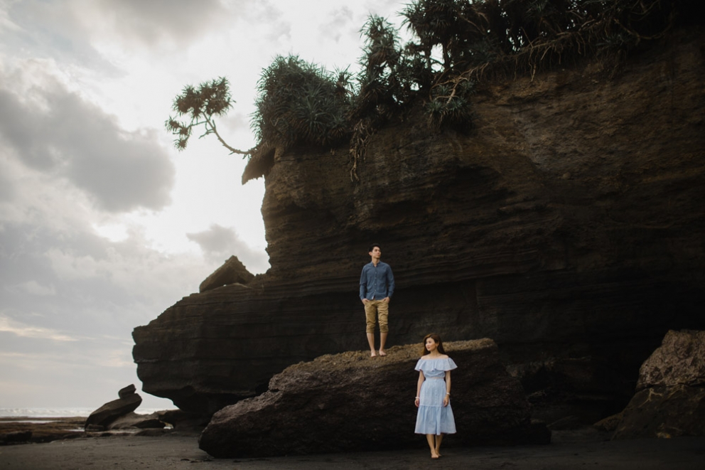 Engagement photography in Bali such a thing you should try when you